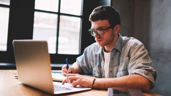 How To Become A Sports Analyst: The Top 9 Sports Analyst Jobs